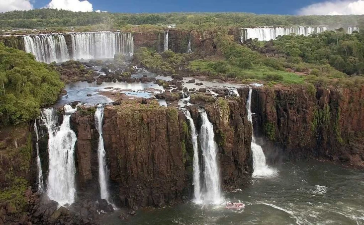 Las 10 cascadas mas altas del mundo - Eminuto