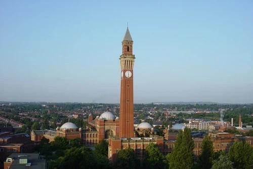 10 magníficas torres de reloj alrededor del mundo - Eminuto