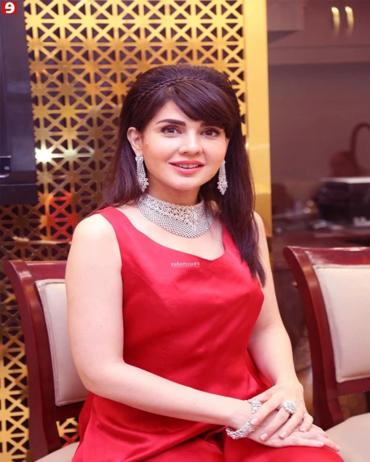 Las 15 mujeres paquistaníes más bellas - Eminuto